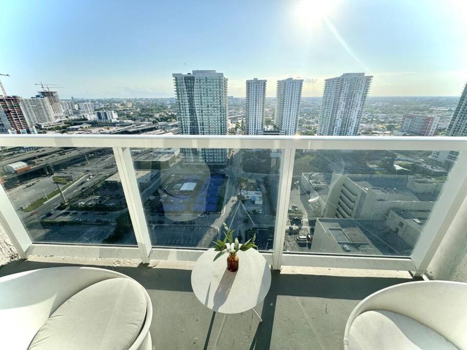 Beautiful Skyline Sunsets in the Heart of Miami, Miami (updated prices ...
