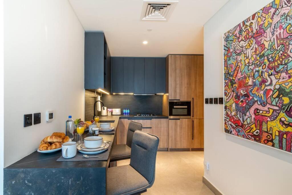 FIRST CLASS Studio Stylish Urban Escape, Dubai (updated prices 2025)