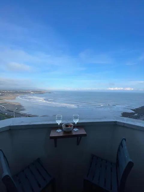 Spectacular 2 Bedroom Balcony Sea View Flat, Scarborough (updated ...