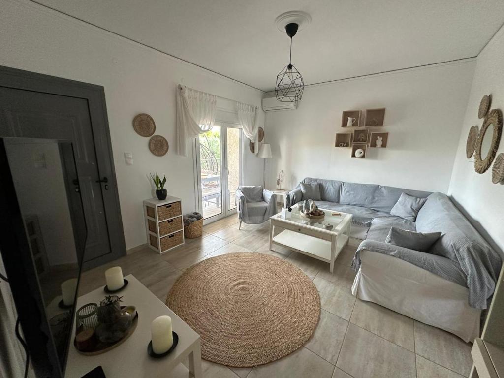 Labrini's House, Vélon (updated prices 2025)