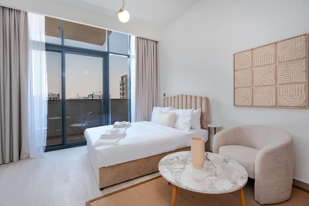 Studio - 12 min downtown - Pool - Azizi Riviera, Dubai (updated prices ...