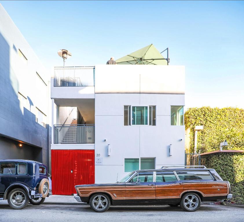 The Redline Venice, Los Angeles (updated prices 2025)