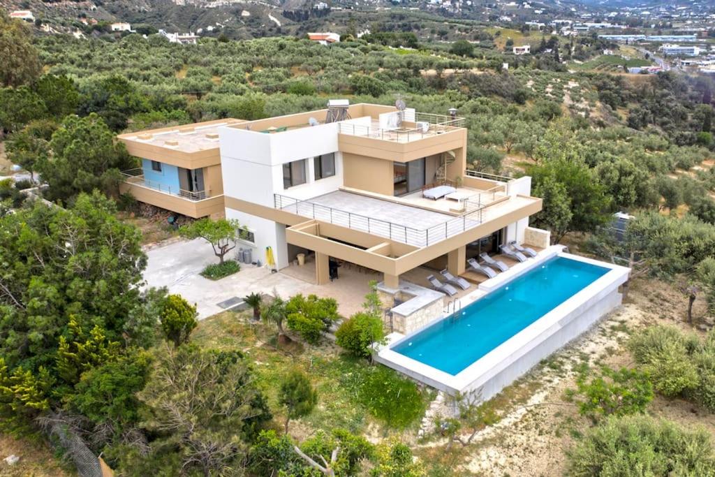 Villa Mirtylla luxury retreat w Pool, BBQ and Gym, Heraklion (updated ...