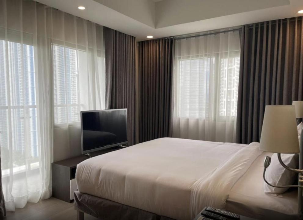 Super View 2 bdrm in modern BGC Manila, Manila (updated prices 2026)