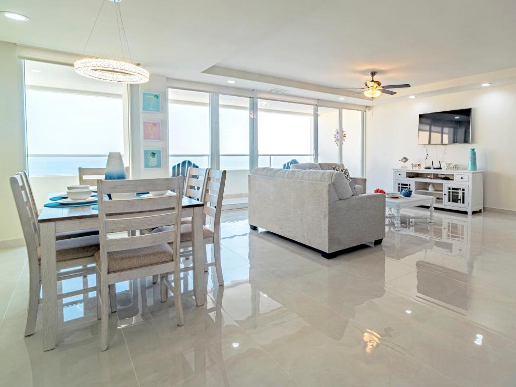 Calafia Condos, Divisadero (updated prices 2025)