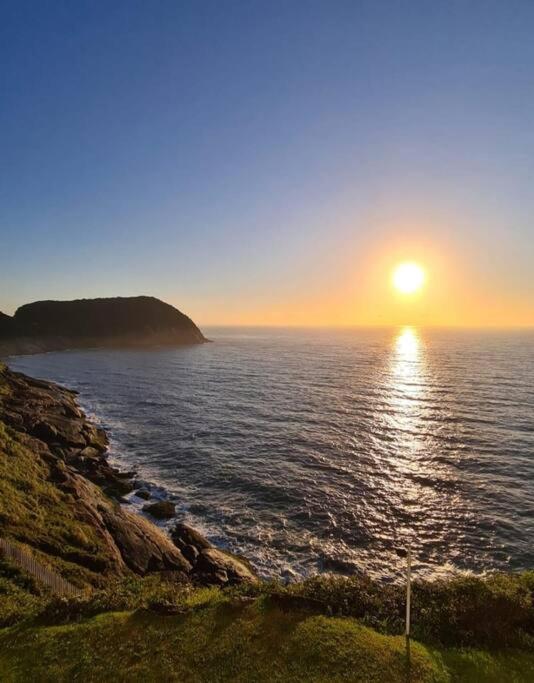 Apto duplex alto padrão com vista mar!, Guarujá (updated prices 2025)
