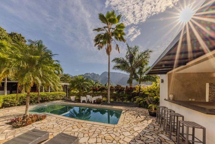 La kaz Lily, Entre-Deux (updated prices 2025)