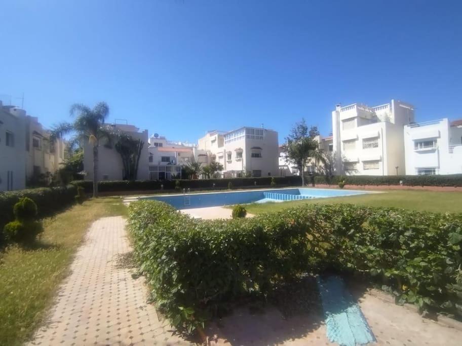 Cozy Studio en Duplex Harhoura, El Harhoura (updated prices 2026)