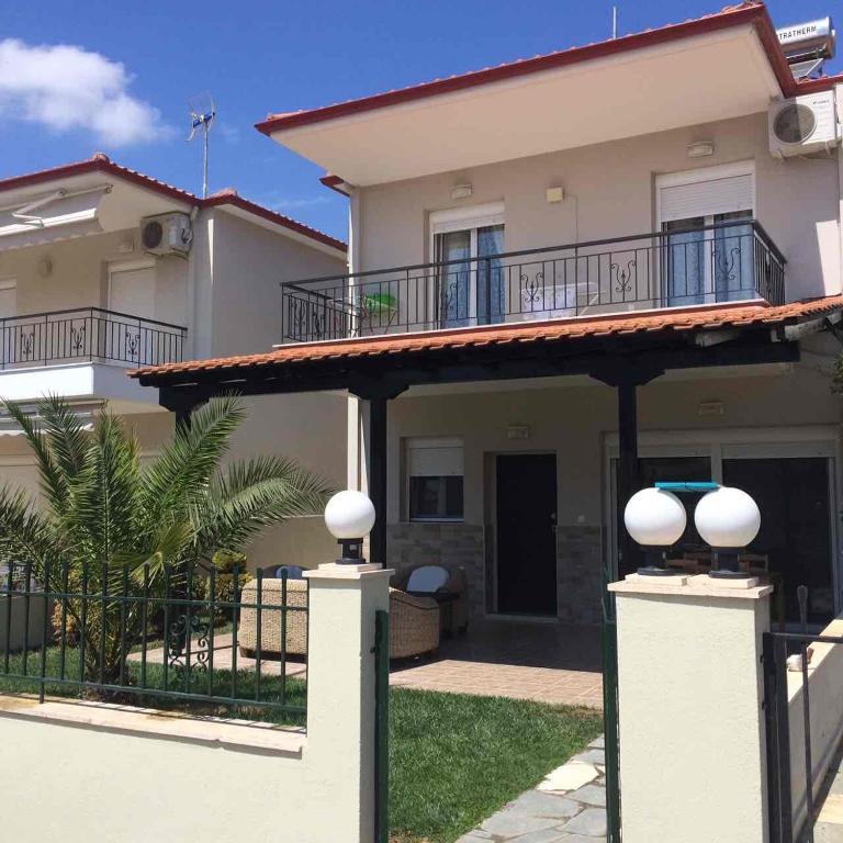 Eliott Cottage, Nikiti (updated prices 2025)