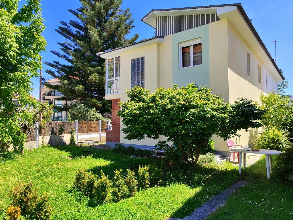 Casa en la playa de Patos, Nigrán (updated prices 2026)