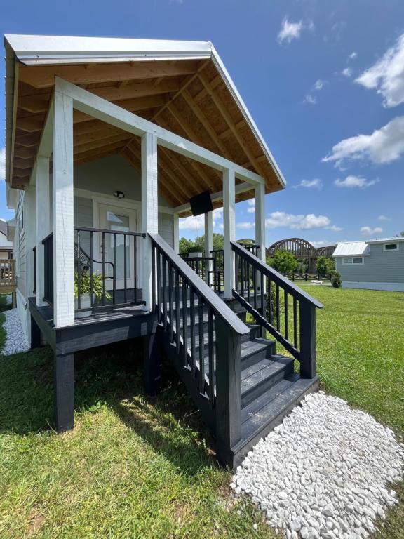 Riverfront Tiny House- Amazing Views #555, Strawberry Plains (updated ...