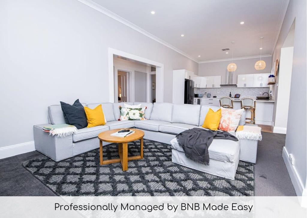 The Byng House Grand and Central, Entertain 12, Orange (updated prices ...