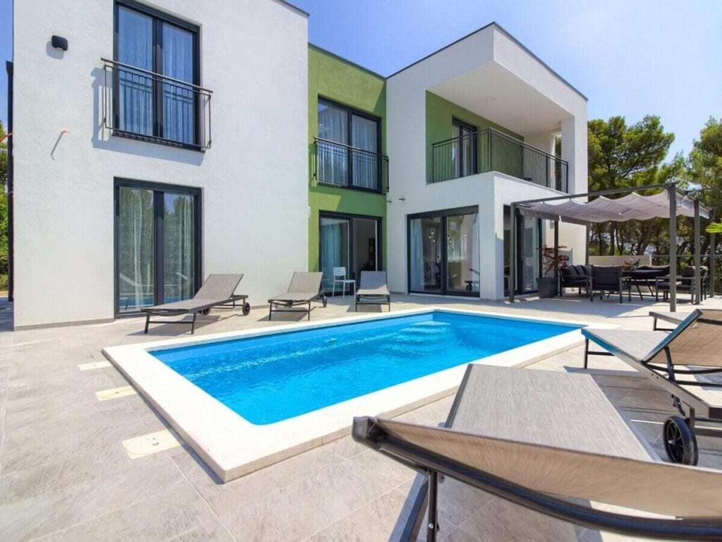 Flavia with private pool, close to the beach, Medulin (aktualisierte ...