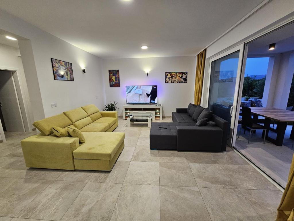 apartman renova, Sreser (aktualisierte Preise für 2025)