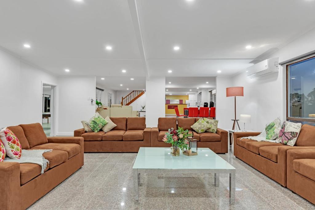 Bulla Homestead - Unique and Private Retreat Near the Airport, Bulla ...