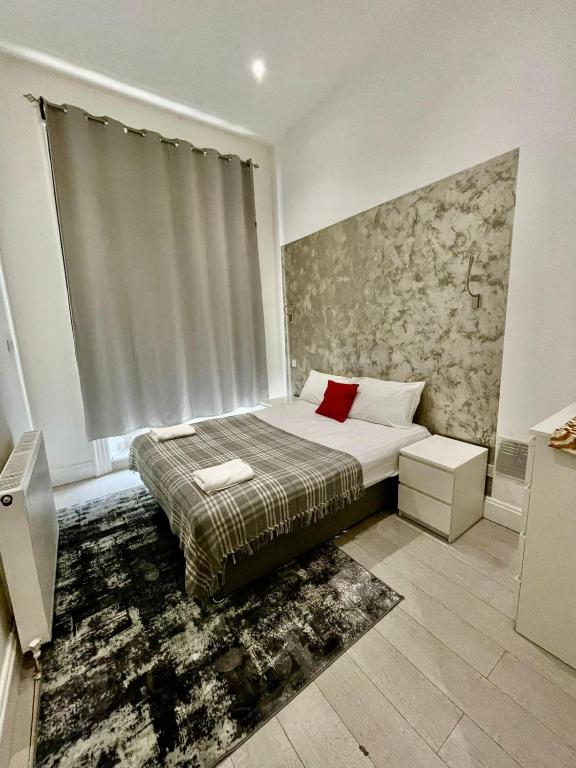 Smart Homes, London (updated prices 2025)