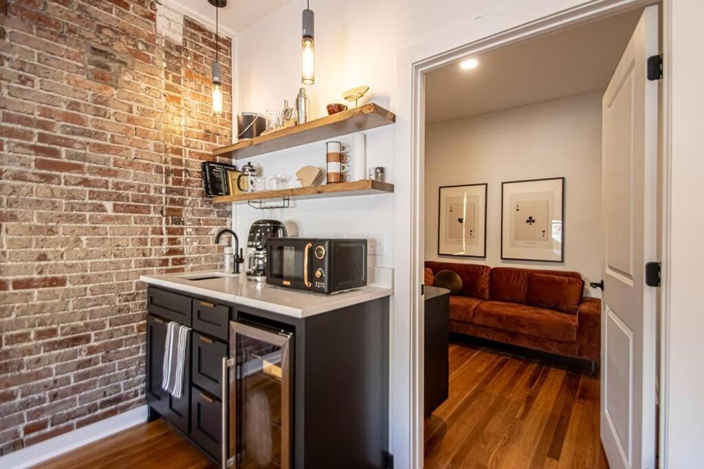 Steps to Bathhouses, Historic Downtown Apartment Room # 201, Hot ...