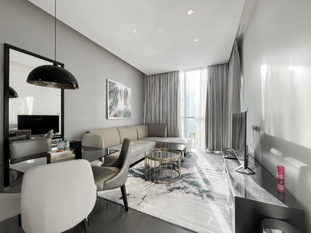 Elegant Two Bedroom In Damac Majestine - Business Bay Dubai - Ezytrac Vacation Homes, Dubai ...