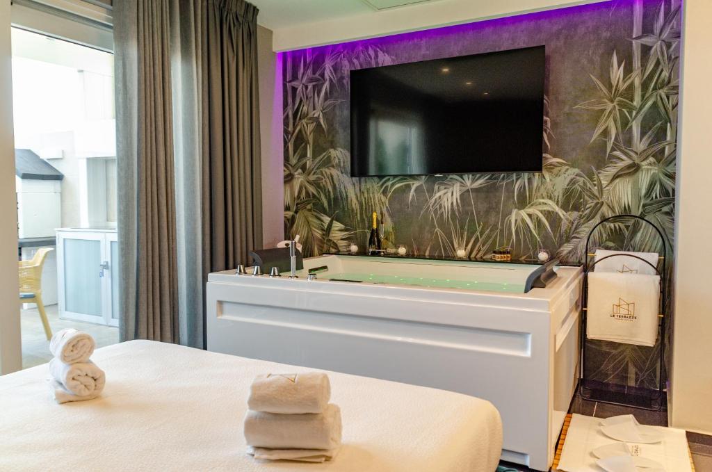 Le Terrazze Luxury Suites - Bari Perfect Stay, Adelfia (updated prices ...