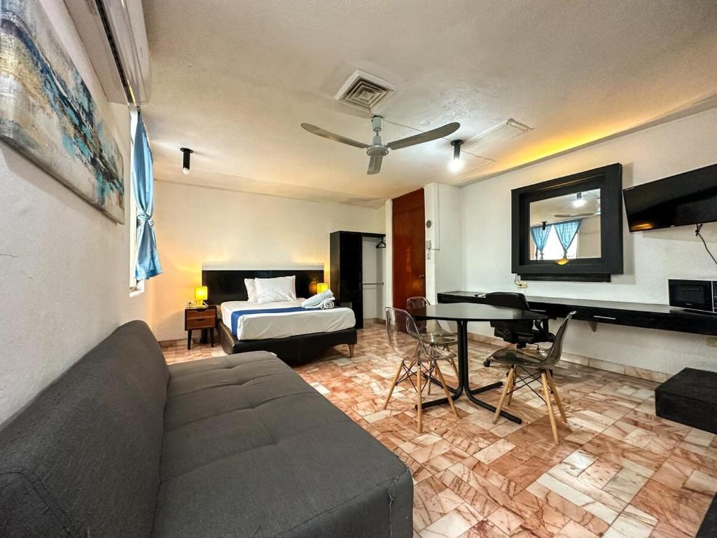 Studio Cien Fuegos- Piscina & Billar, Mérida (updated prices 2025)