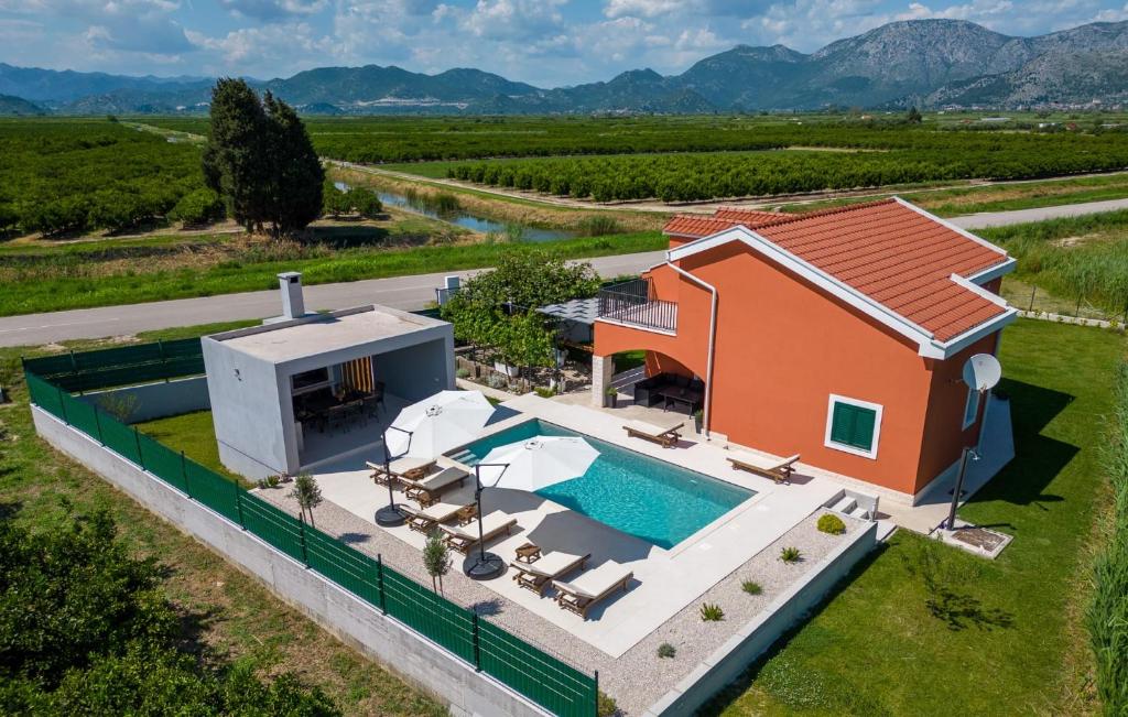MiaMare Luxury Villa with Pool Surrounded by Nature, Opuzen (updated ...
