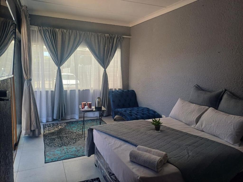 Sunset Guest House, Roodepoort (updated prices 2024)