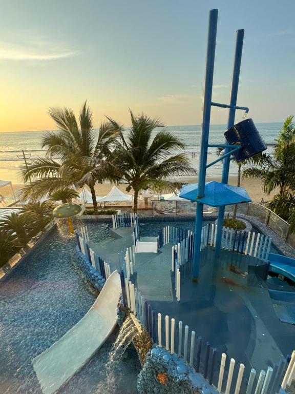 GRAND DIAMOND BEACH Tus vacaciones frente al mar, Tonsupa (precios ...