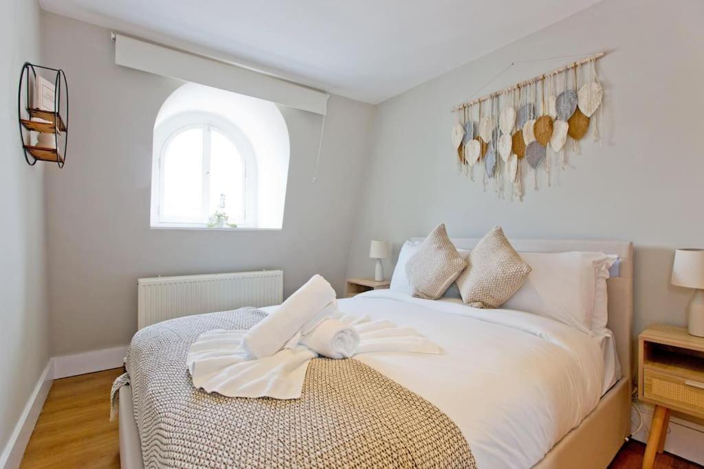 Imperial Hogarth Road Apartment -4th floor, London (updated prices 2026)