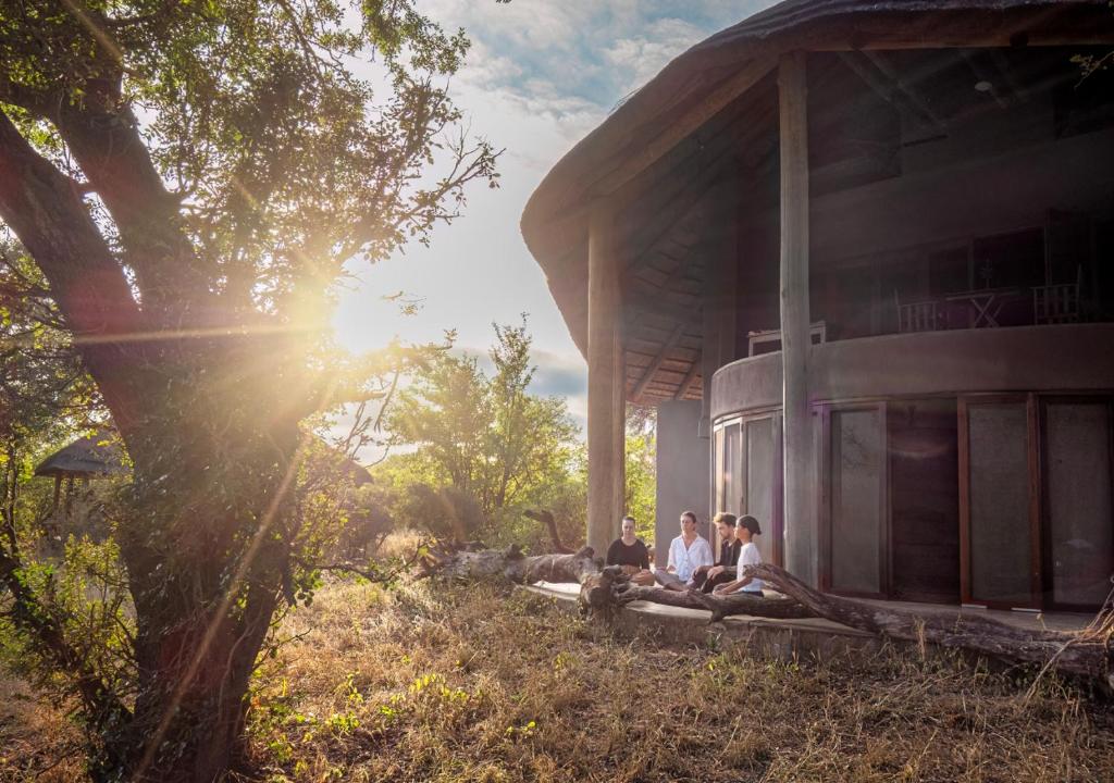 Motswari African Retreat & Walking Safaris by NEWMARK, Timbavati Game ...