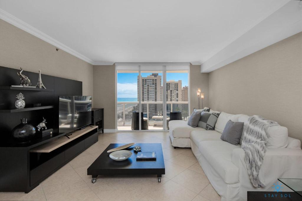 Amazing View Beachfront Resort Luxury Amenities, Hallandale Beach ...