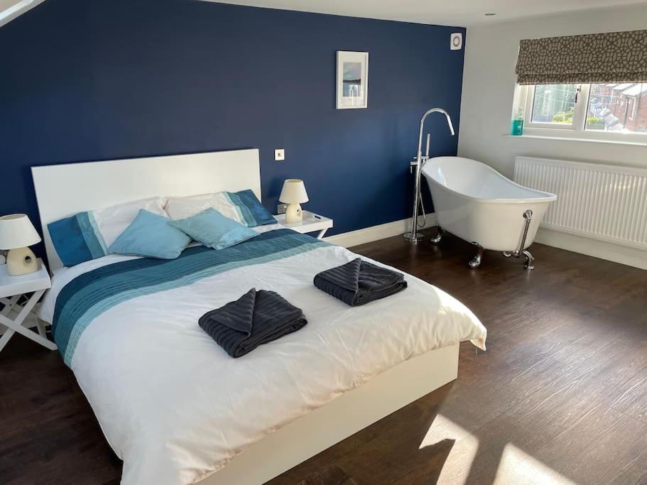 Fantastic fresh home in the heart of Horsforth, Horsforth (updated ...