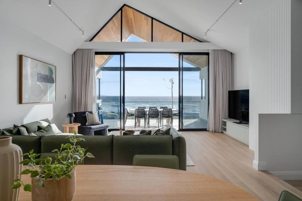 RIVA 202Espy - Brand new luxury beachfront - Sleeps 8, Aldinga Beach ...