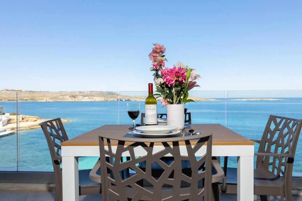 Ivory Suite Bugibba Seafront With Views!- Fl 13, St Paul's Bay (updated ...