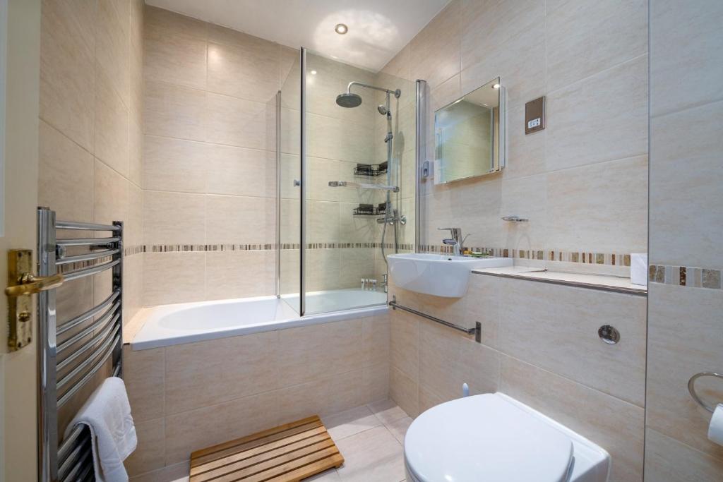 GuestReady - Sunny Victoria Hall, London (updated prices 2025)