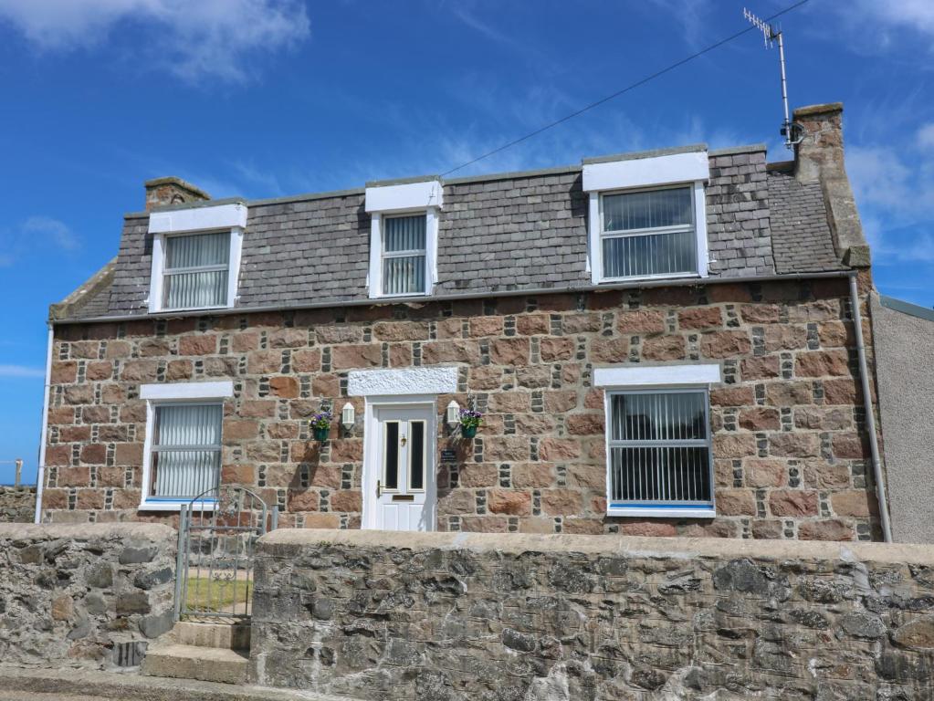 Bella's Beach Cottage, Fraserburgh (updated prices 2026)