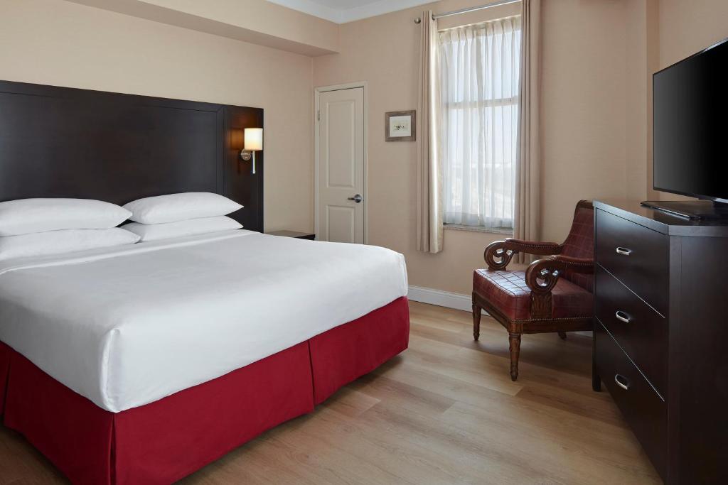 Delta Hotels by Marriott Guelph Conference Centre, Guelph (updated ...