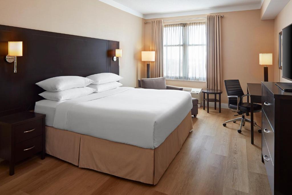 Delta Hotels by Marriott Guelph Conference Centre, Guelph (updated ...