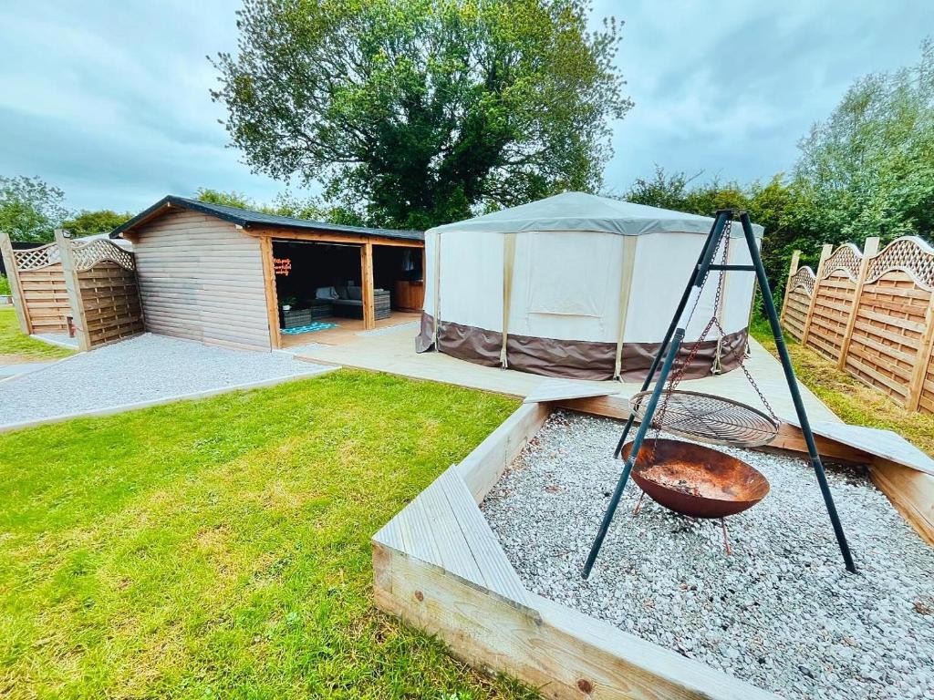 Between Rivers Camping @ The Old George Inn, Sykehouse (updated prices ...