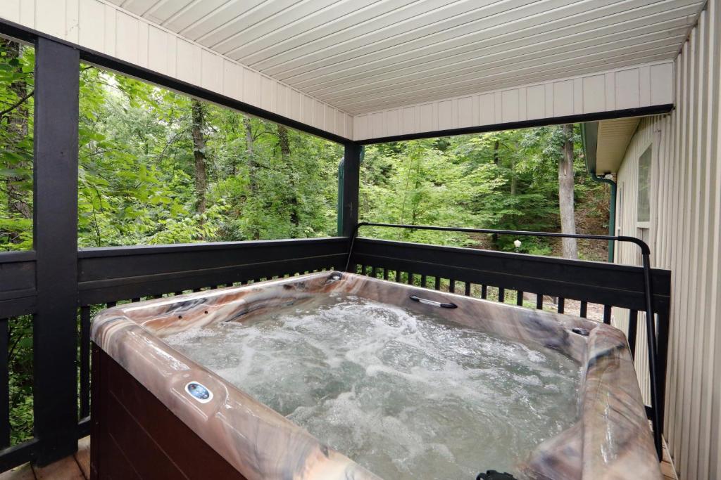 Cedar Falls by Eden Crest, Pigeon Forge (updated prices 2026)