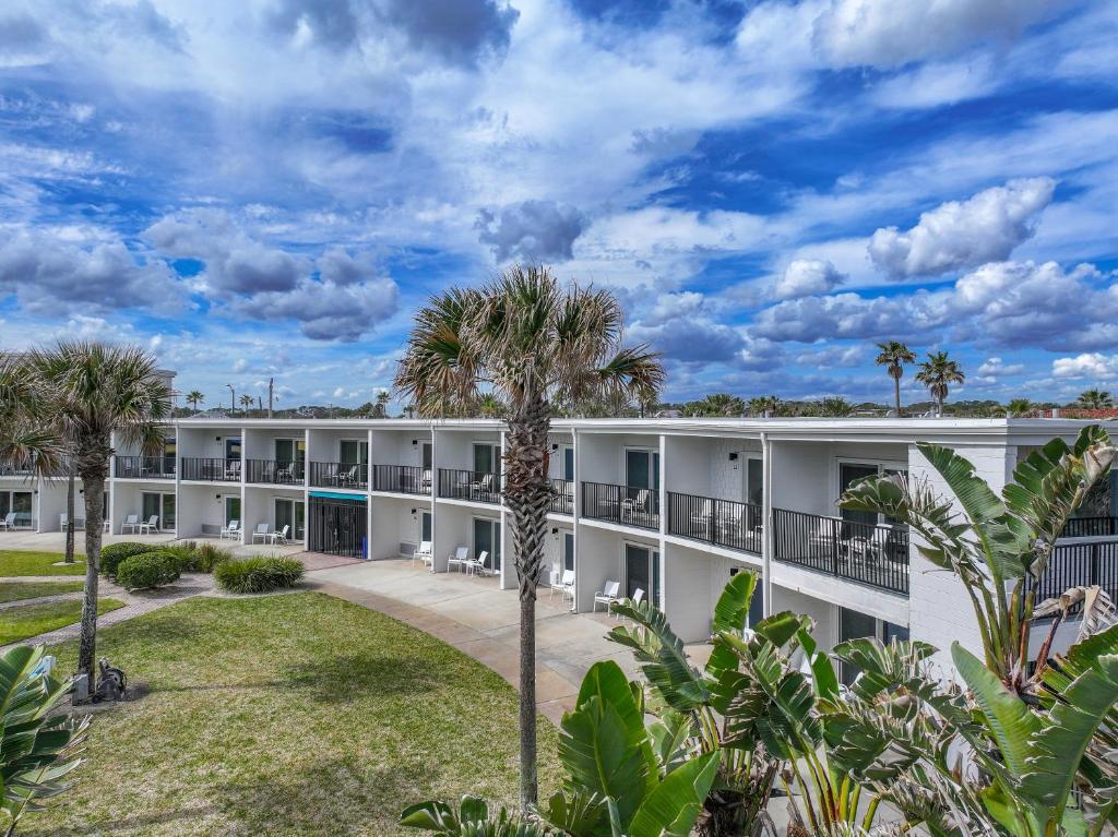 Seahorse Oceanfront Inn, Neptune Beach (updated prices 2025)