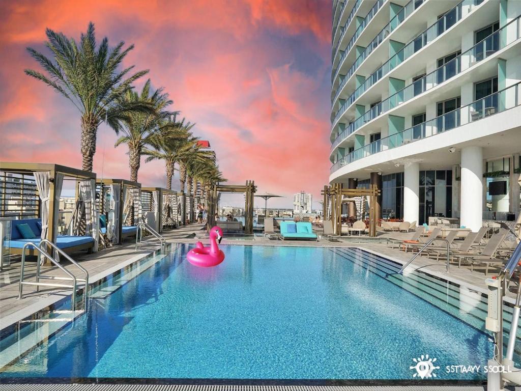 Insane Ocean View Balcony Beachfront Resort Pool, Hollywood (updated ...