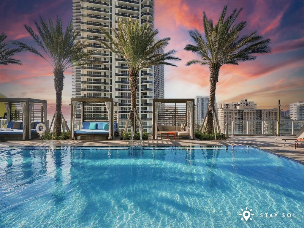 Insane Ocean View Balcony Beachfront Resort Pool, Hollywood (updated ...