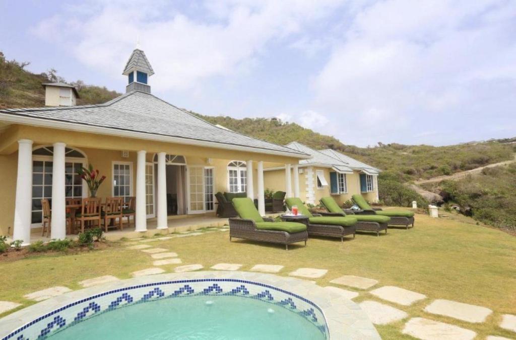 Luxurious 4 Br Oceanfront Villa, Cap Estate (updated prices 2025)