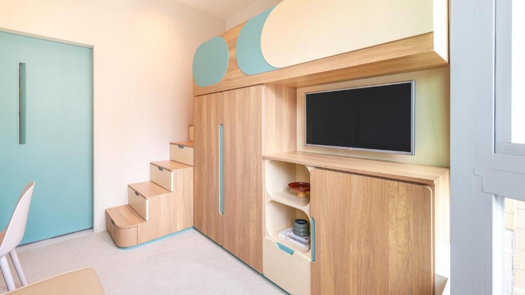 Weave Studios - Sai Ying Pun, Hong Kong (updated prices 2025)