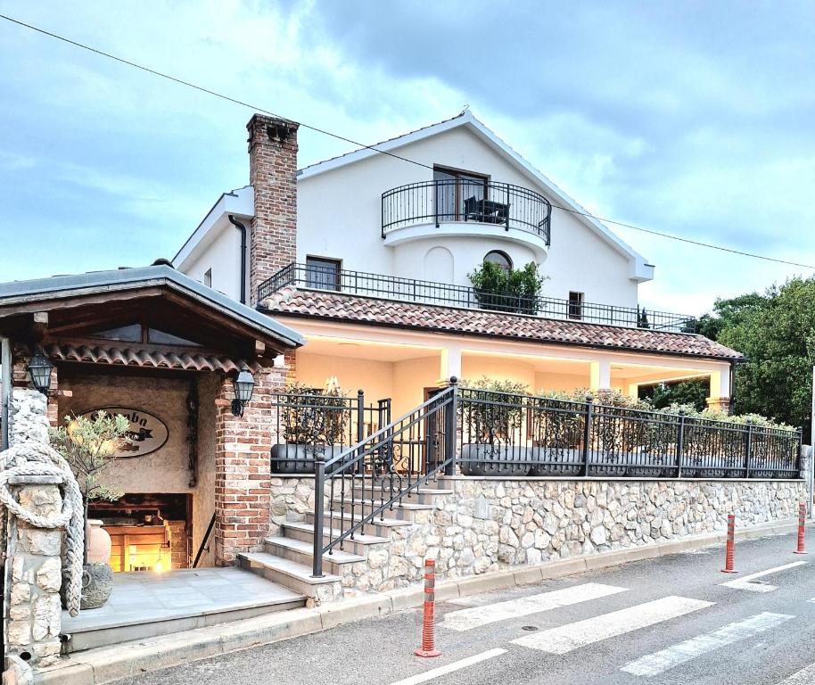 Bracera Inn, Malinska (updated prices 2025)