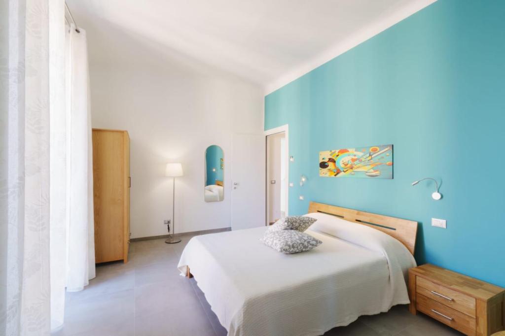 Crimar camera CRI, La Spezia (updated prices 2025)