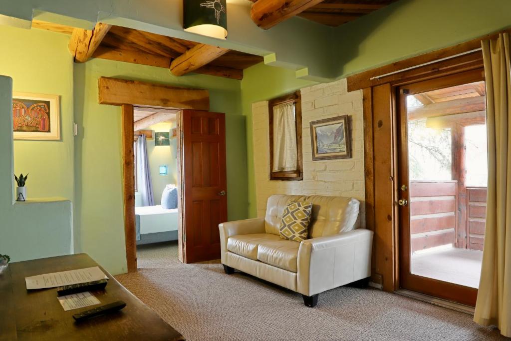 Chipeta Lodge, Ridgway (updated prices 2025)