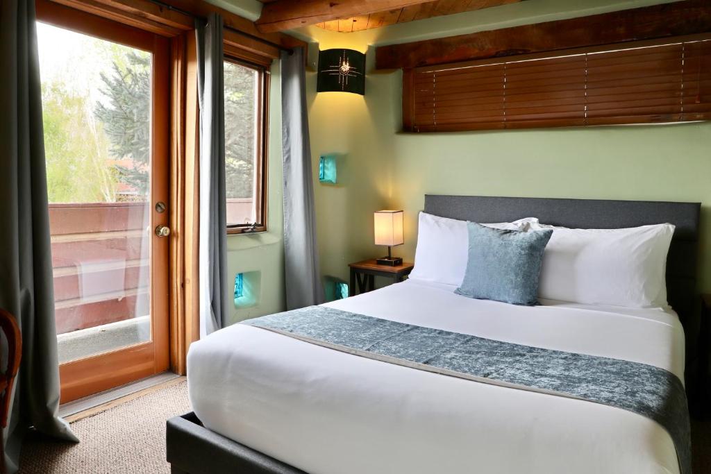 Chipeta Lodge, Ridgway (updated prices 2025)