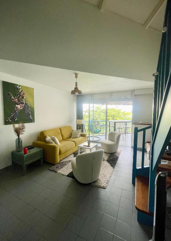 Blue Duplex, Le Diamant (updated prices 2026)