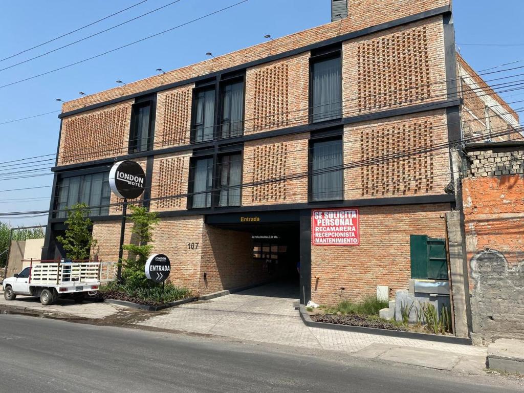 Motel London, Guadalajara (updated prices 2025)